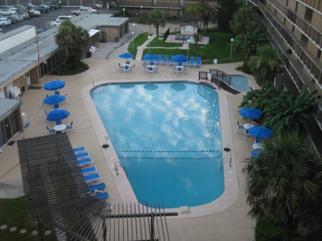 Gulf Stream Condominiums – Welcome, join us at the beach